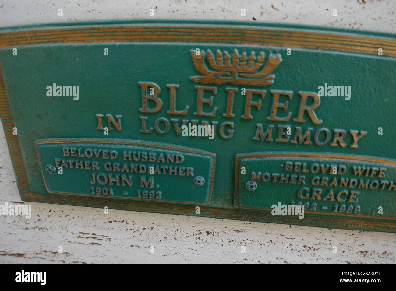 Culver City, California, USA 18th April 2024 Actor John Bleifer Grave ...