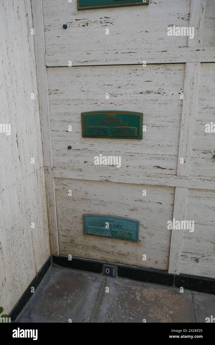 Culver City, California, USA 18th April 2024 Actor John Bleifer Grave ...