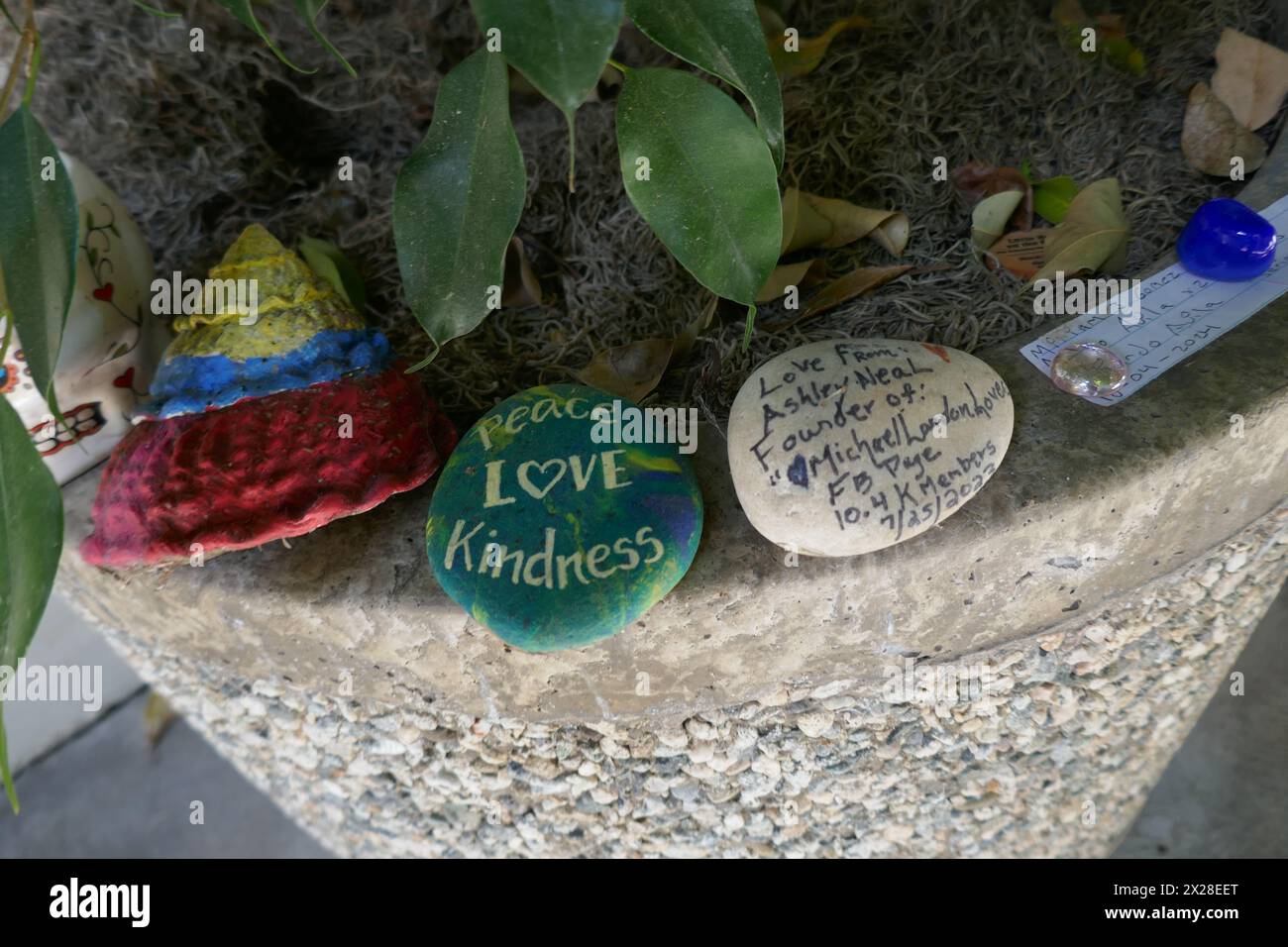 Culver City, California, USA 18th April 2024 Actor Michael Landon Grave ...