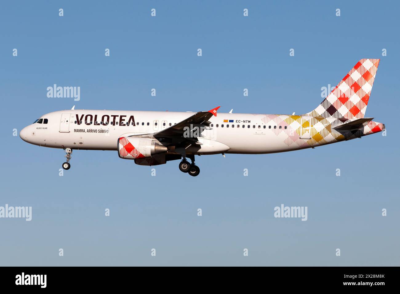 Logo in arrivo hi-res stock photography and images - Alamy