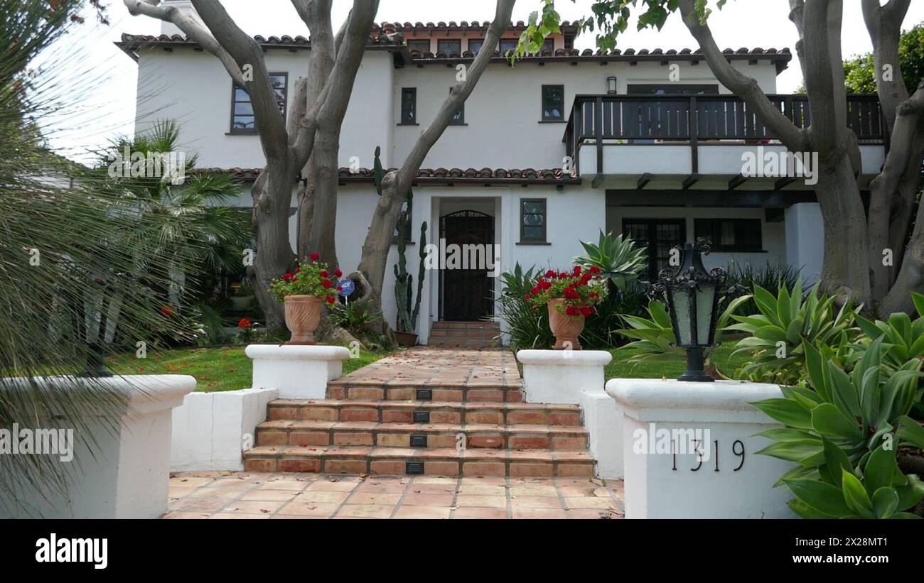 Los Angeles, California, USA 18th April 2024 Actor John Lithgow Home ...