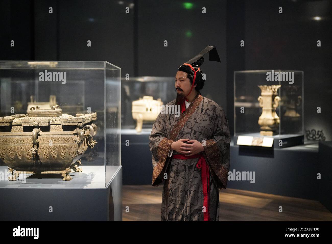 Chinas bronze age hi-res stock photography and images - Alamy
