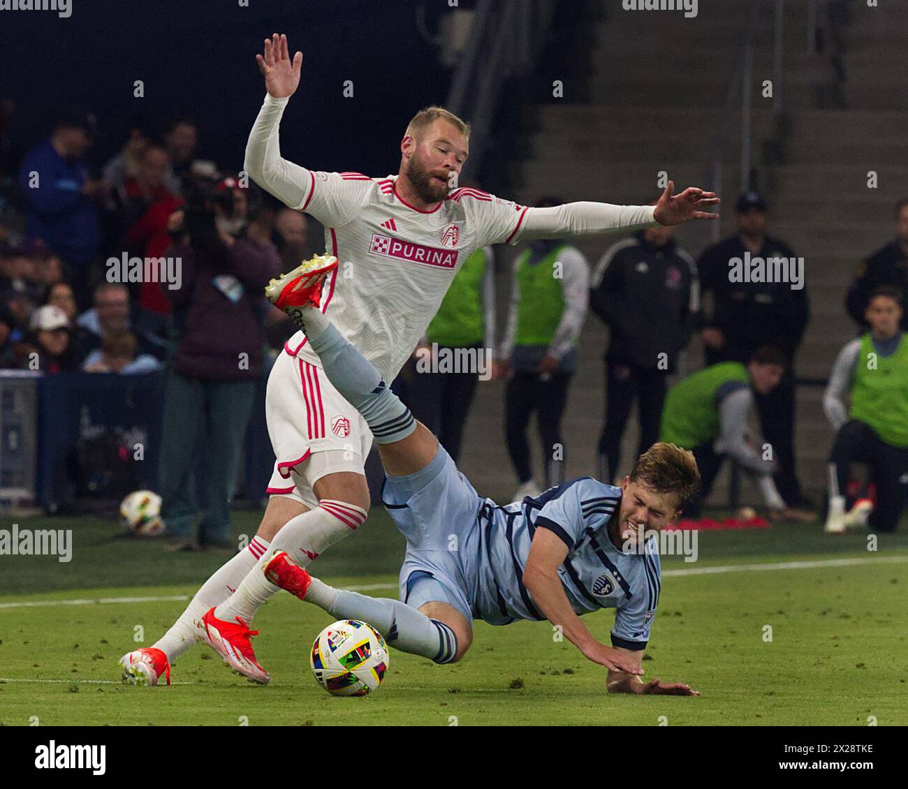 Kansas City, Kansas, USA. 20th Apr, 2024. St. Louis City forward JOAO ...