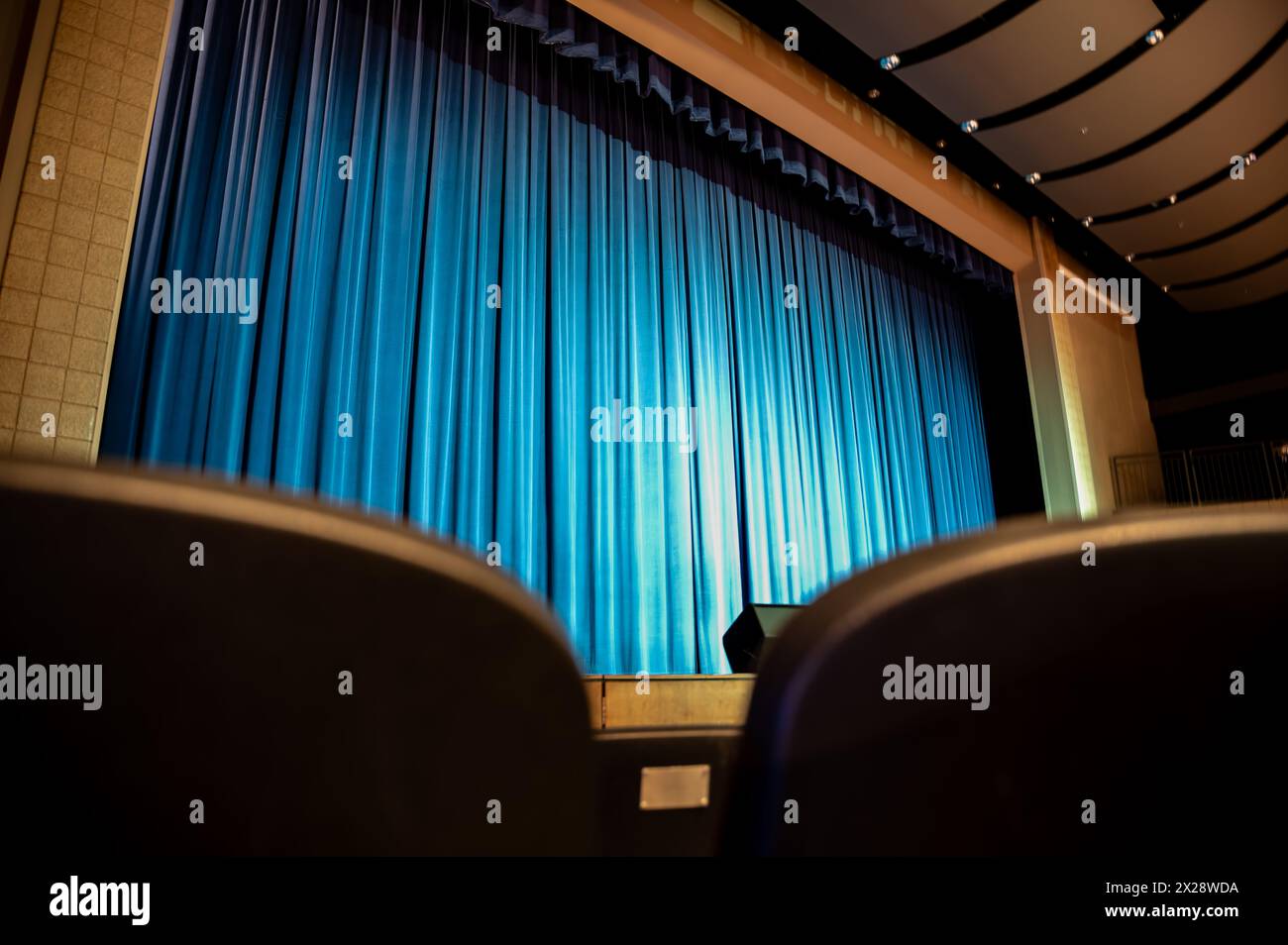 Community theater stage hi-res stock photography and images - Alamy