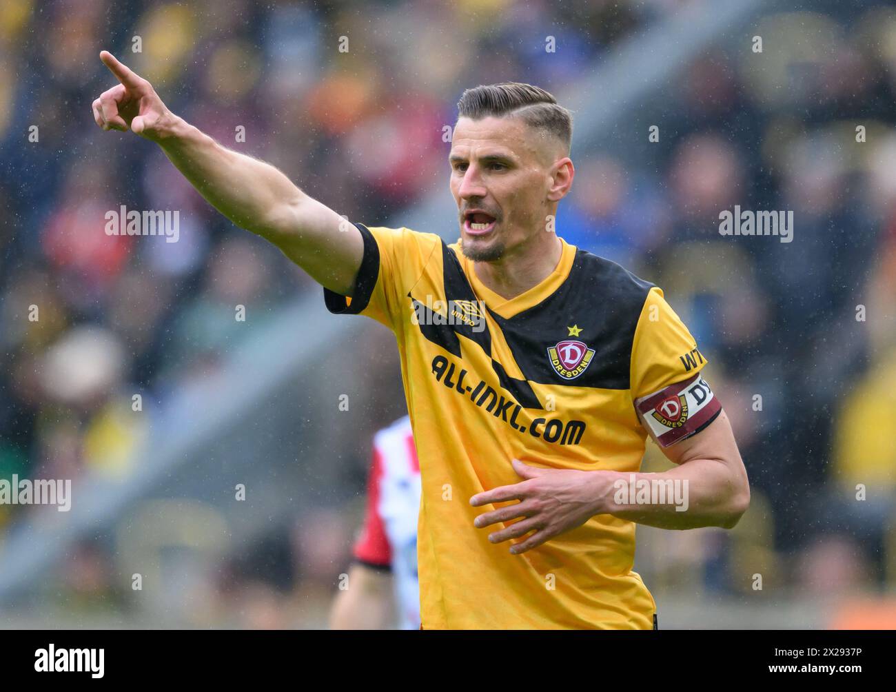 Dresden, Germany. 20th Apr, 2024. Soccer: 3rd division, SG Dynamo ...