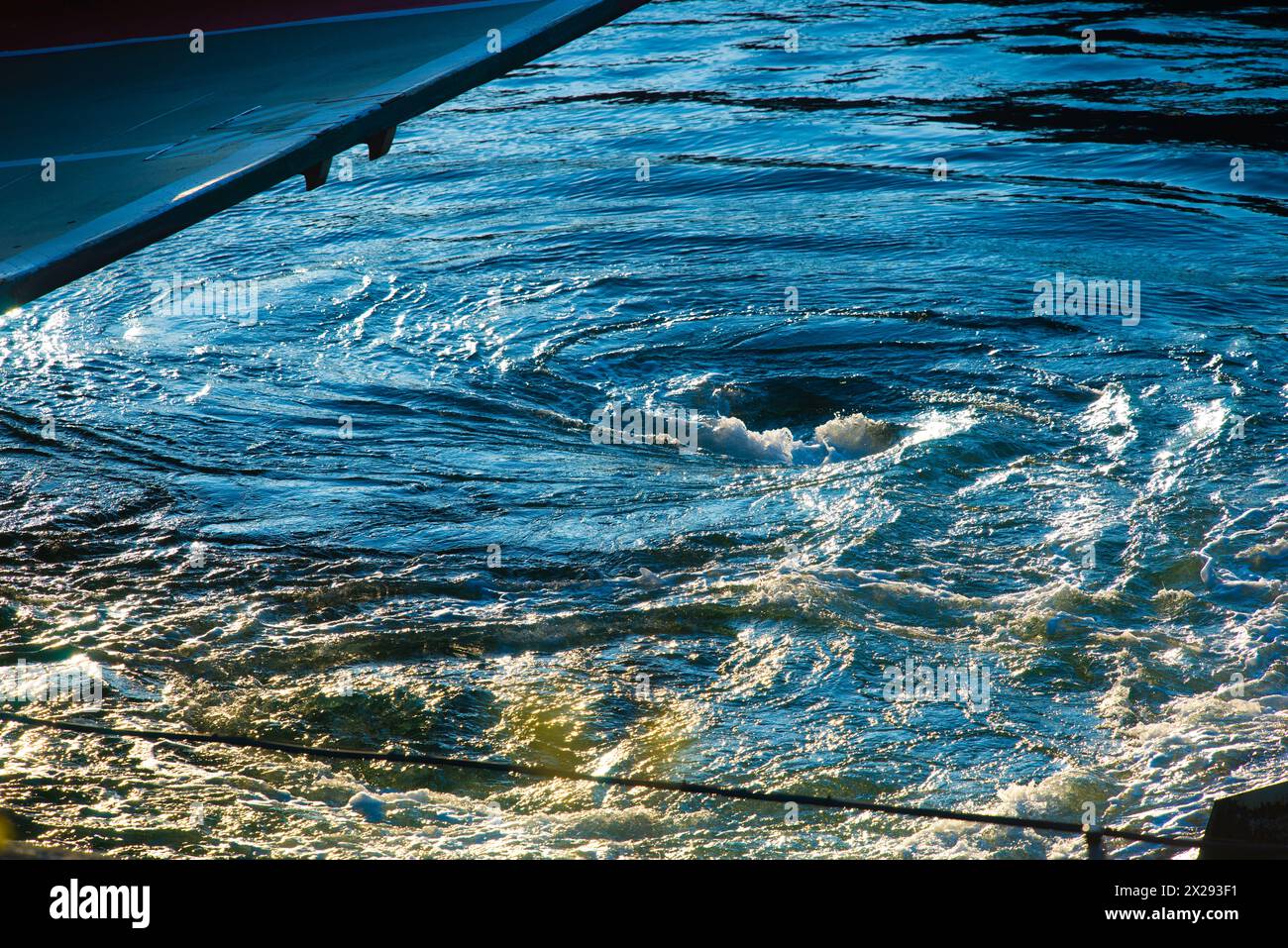 Cruise ship whirlpool hi-res stock photography and images - Alamy