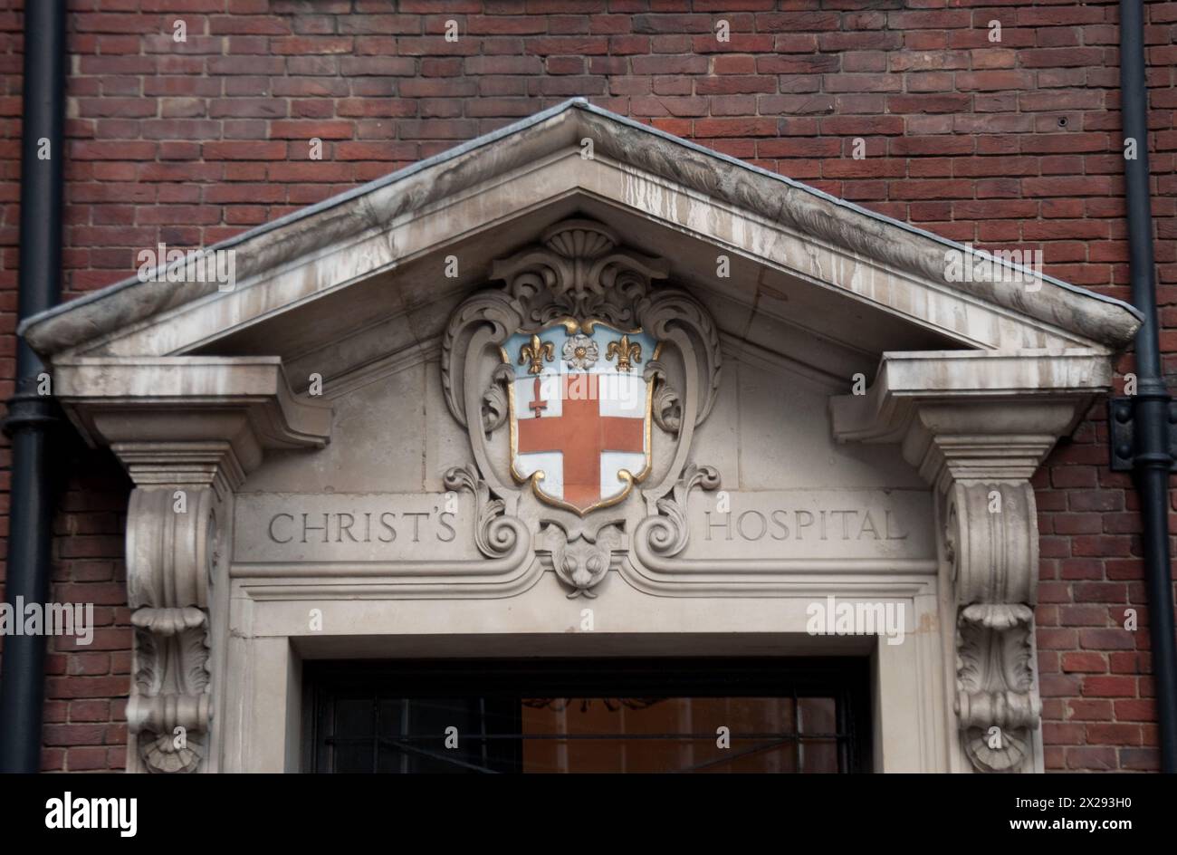 Doorway of ex- Christ's Hospital (actually a school), Tower Hill, City ...