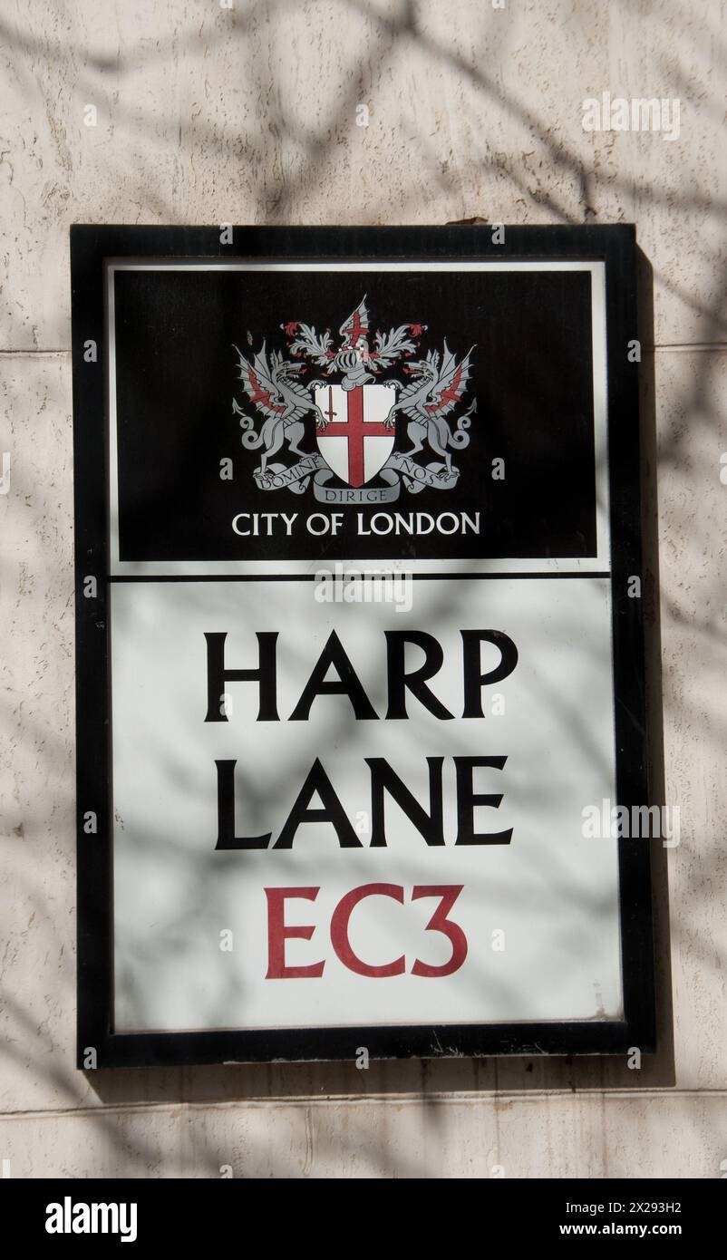 Harp sign hi-res stock photography and images - Alamy