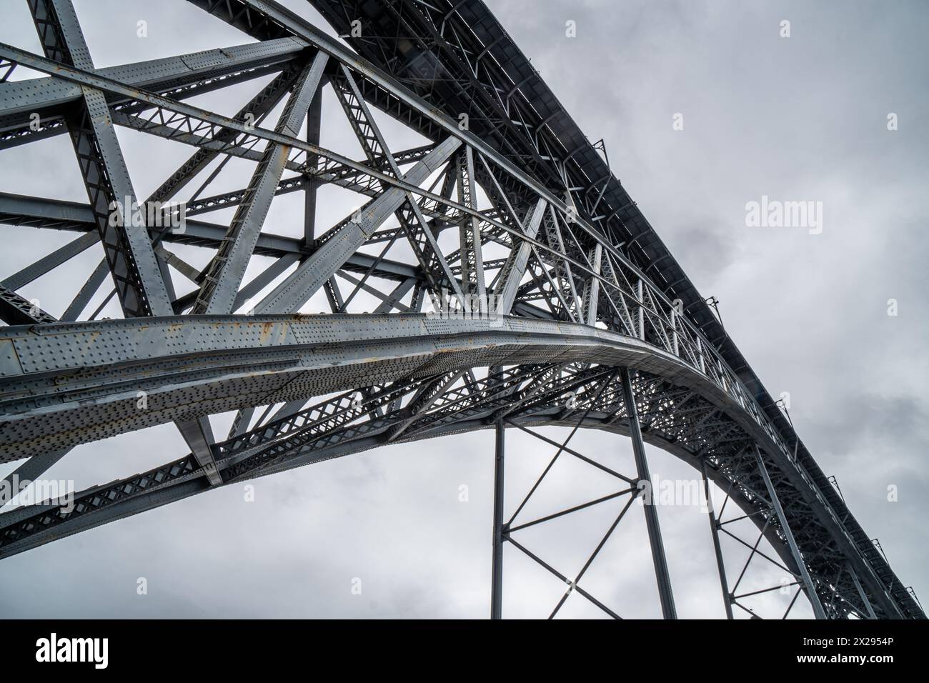 Perspective view with details of rivets and metal structure from below ...