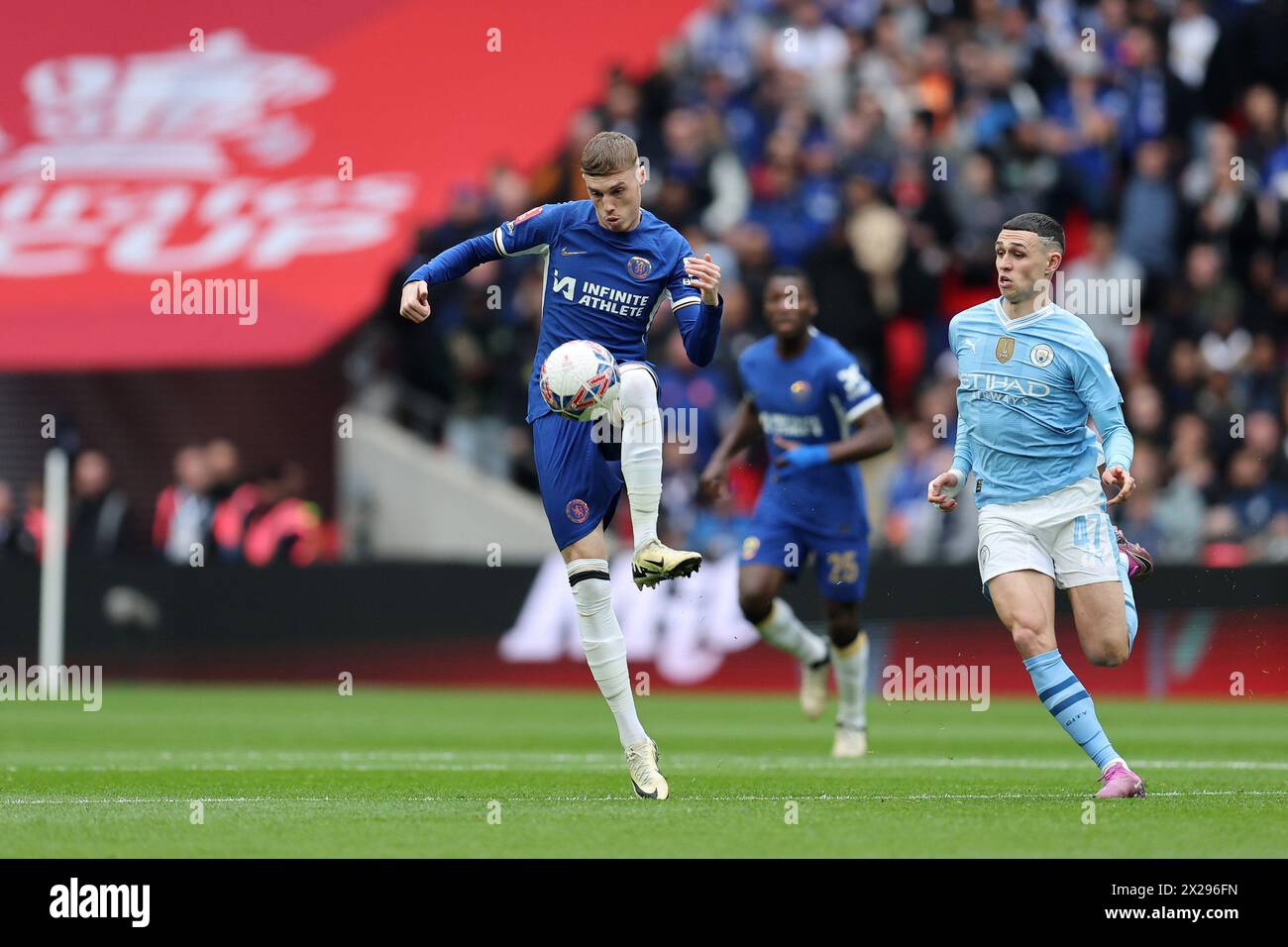 London, UK. 20th Apr, 2024. Cole Palmer of Chelsea (l) & Phil Foden of ...