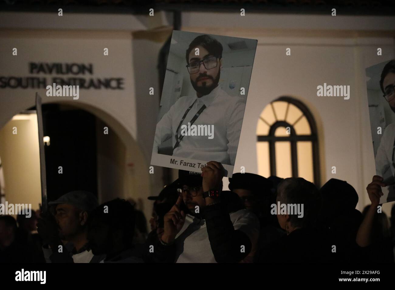 Sydney, Australia. 21st April 2024. Hundreds gather at Bondi Beach for ...