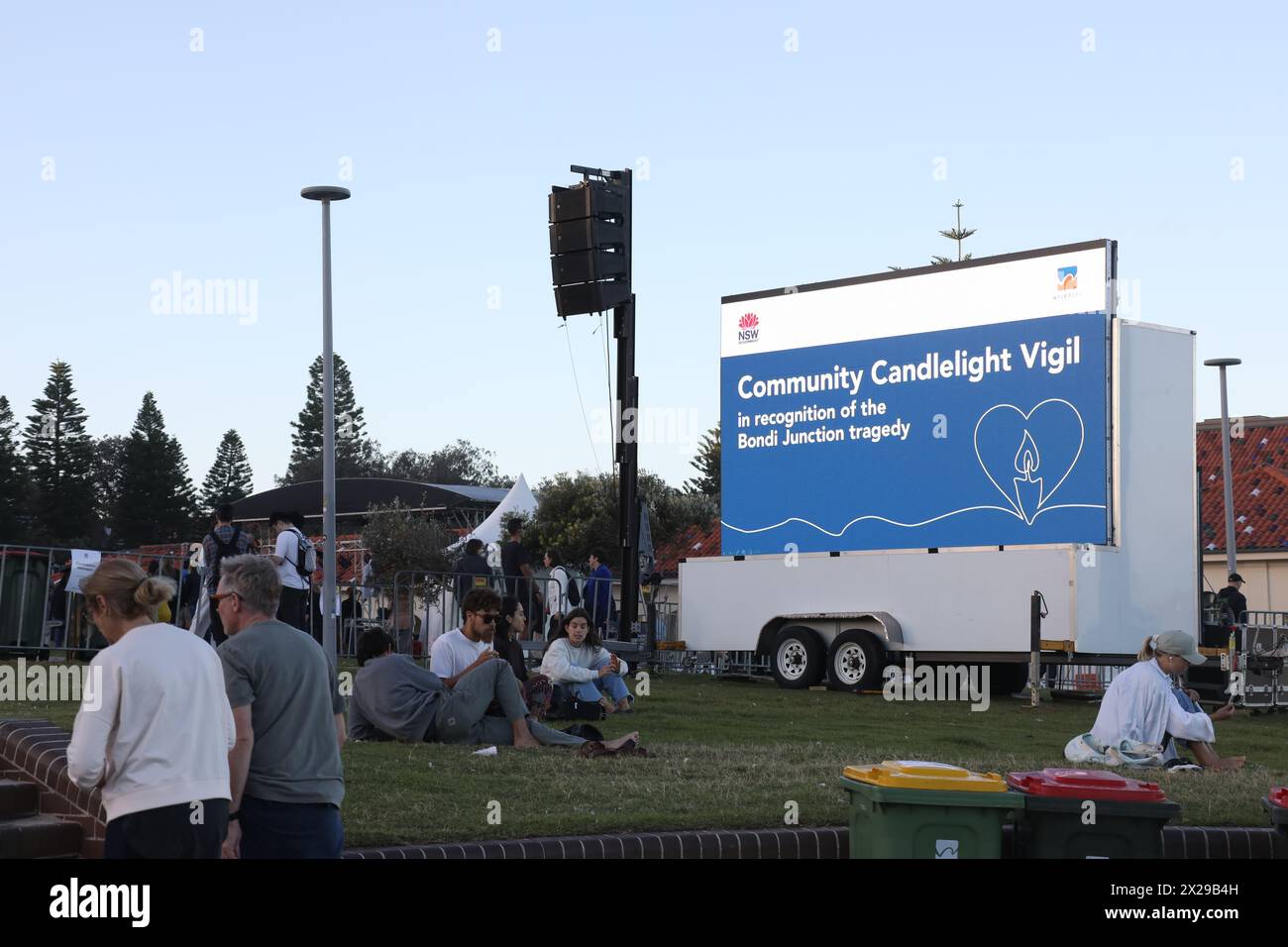 Sydney, Australia. 21st April 2024. Hundreds gather at Bondi Beach for ...