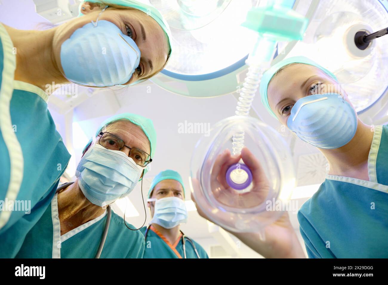 Surgeon, Surgery, Operating room, Onkologikoa Hospital, Oncology ...