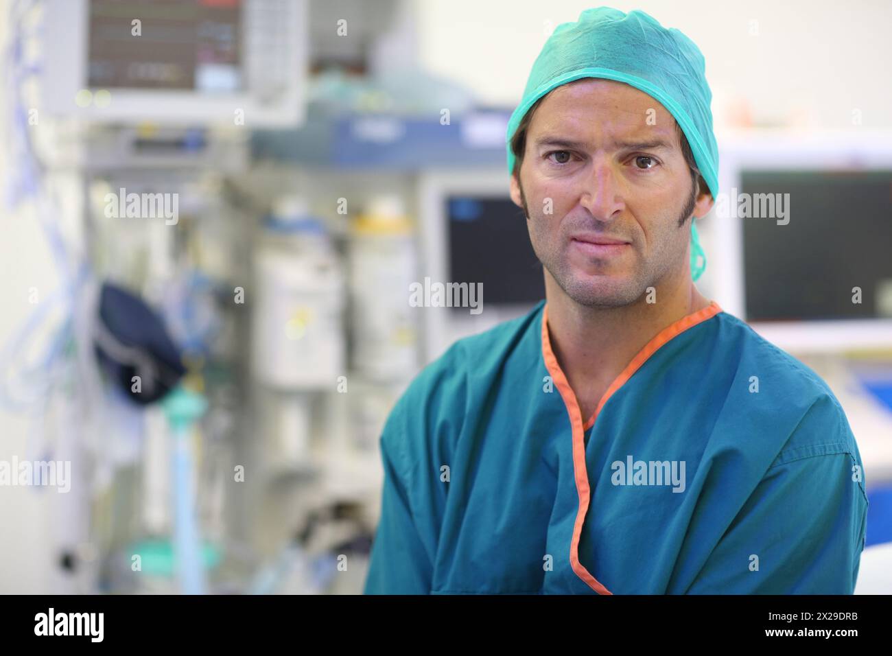 Surgeon, Surgery, Operating room, Onkologikoa Hospital, Oncology ...