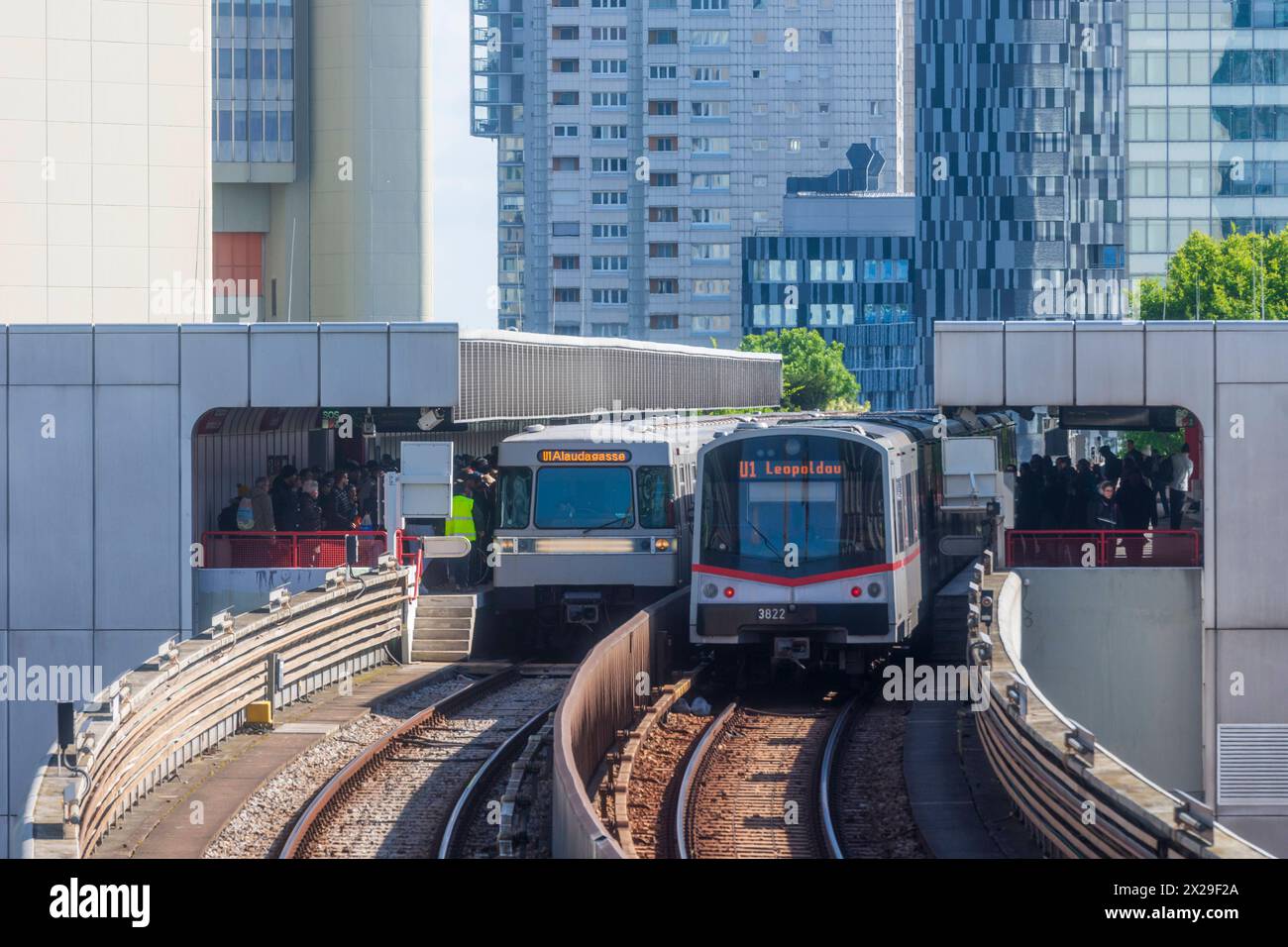 subway line U1, trains at station Kaisermühlen VIC Valley 22 ...