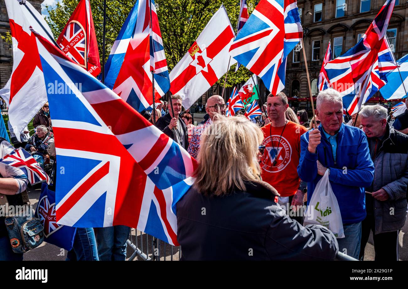 Anti-independence demonstration in George Square, Glasgow - 20th April ...
