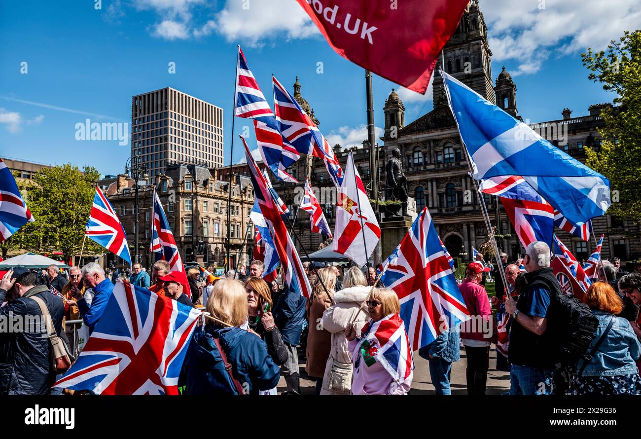 Anti-independence demonstration in George Square, Glasgow - 20th April ...