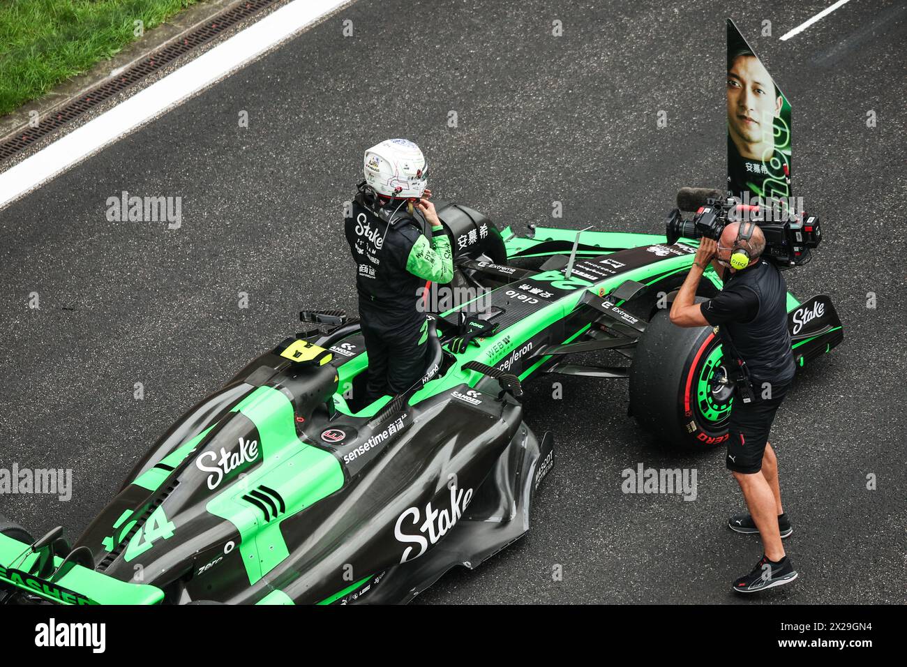 ZHOU Guanyu (chi), Stake F1 Team Kick Sauber C44, portrait during the Formula 1 Lenovo Chinese ...