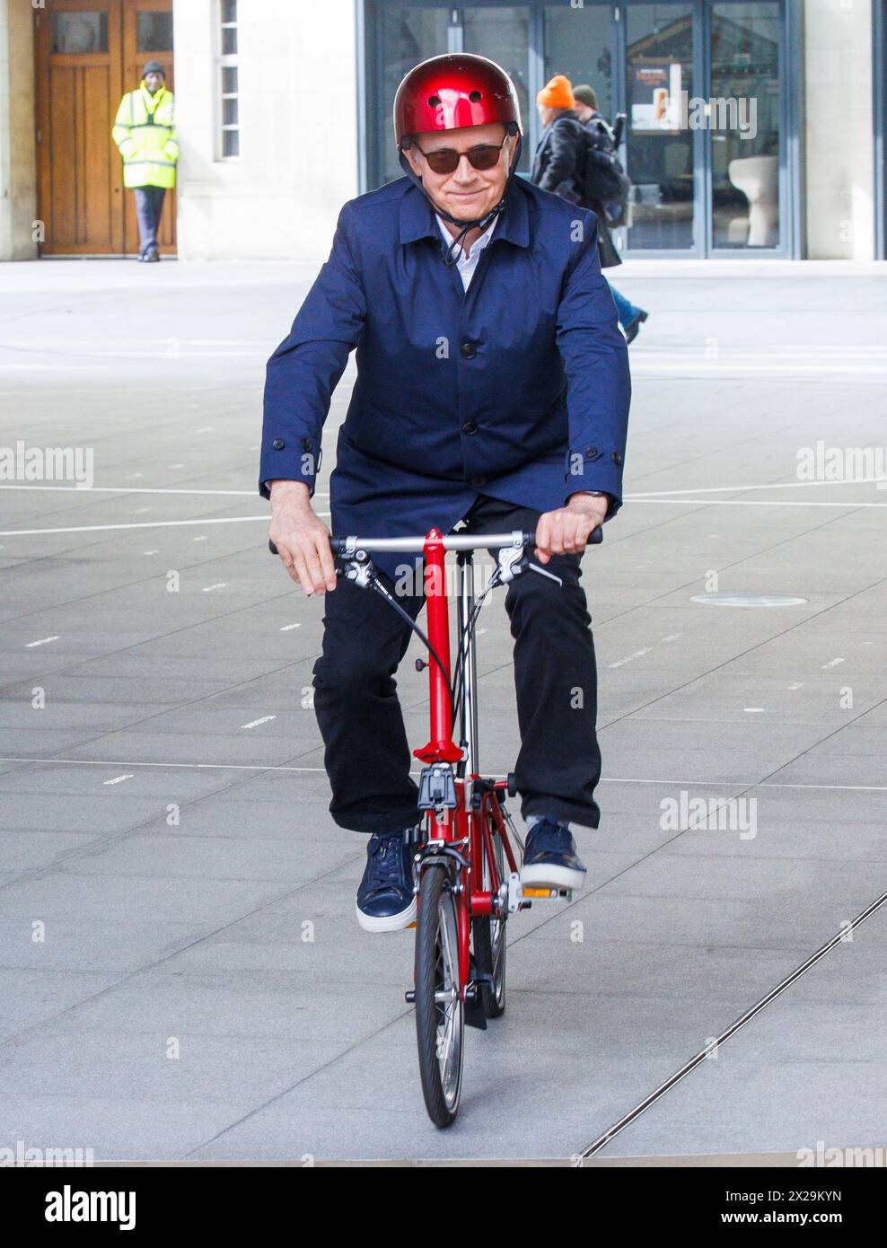 British entrepreneur former chairman of the pizza express chain hi-res ...