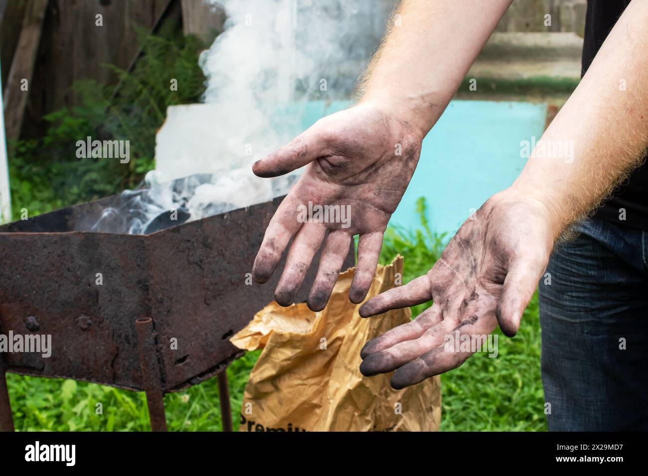 Covered in soot hi-res stock photography and images - Alamy