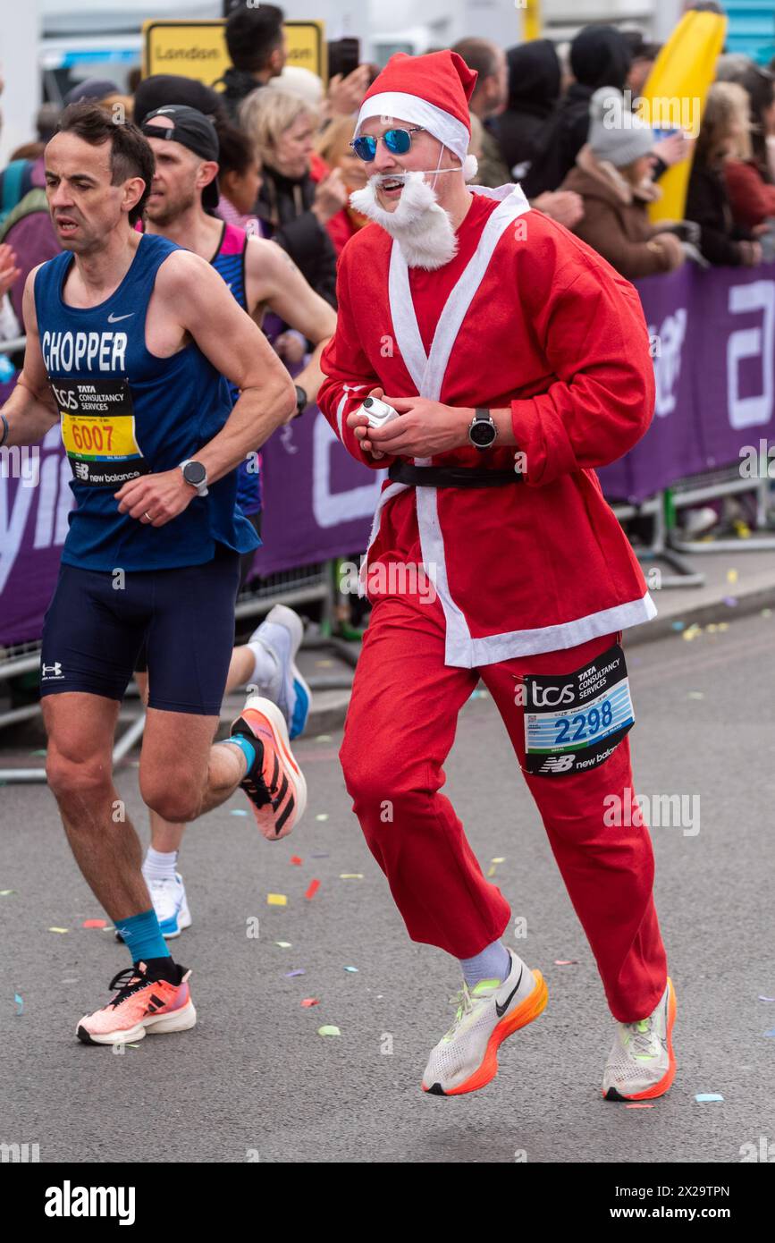 Tower Hill, London, UK. 21st Apr, 2024. Around 50,000 people are taking ...