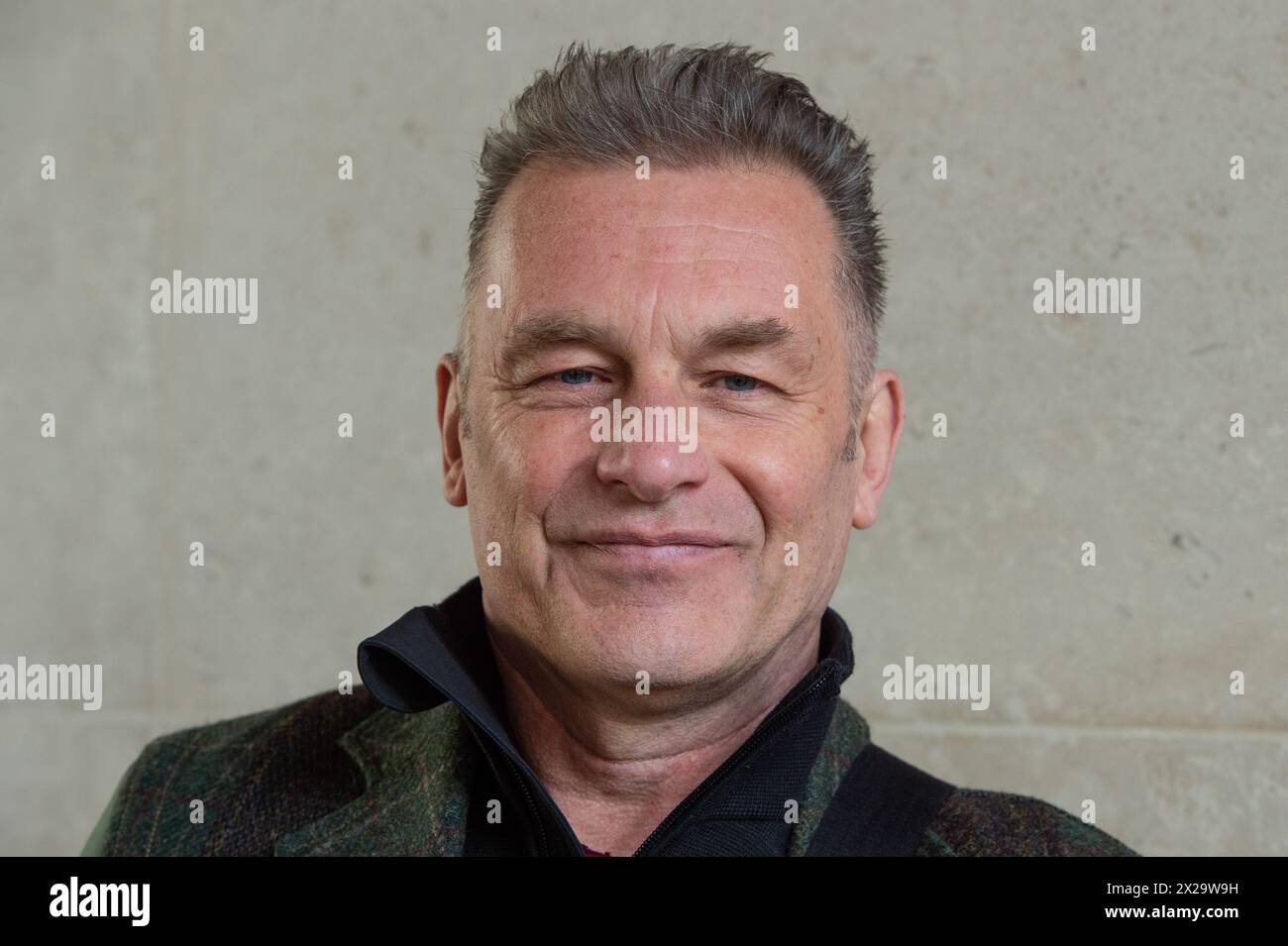 Chris packham hi-res stock photography and images - Alamy