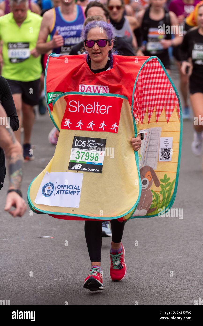 Tower Hill, London, UK. 21st Apr, 2024. Around 50,000 people are taking ...