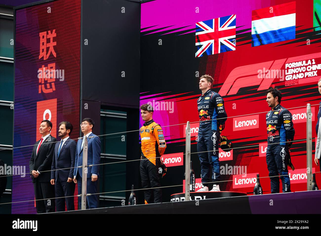 Podium: VERSTAPPEN Max (ned), Red Bull Racing RB20, NORRIS Lando (gbr ...