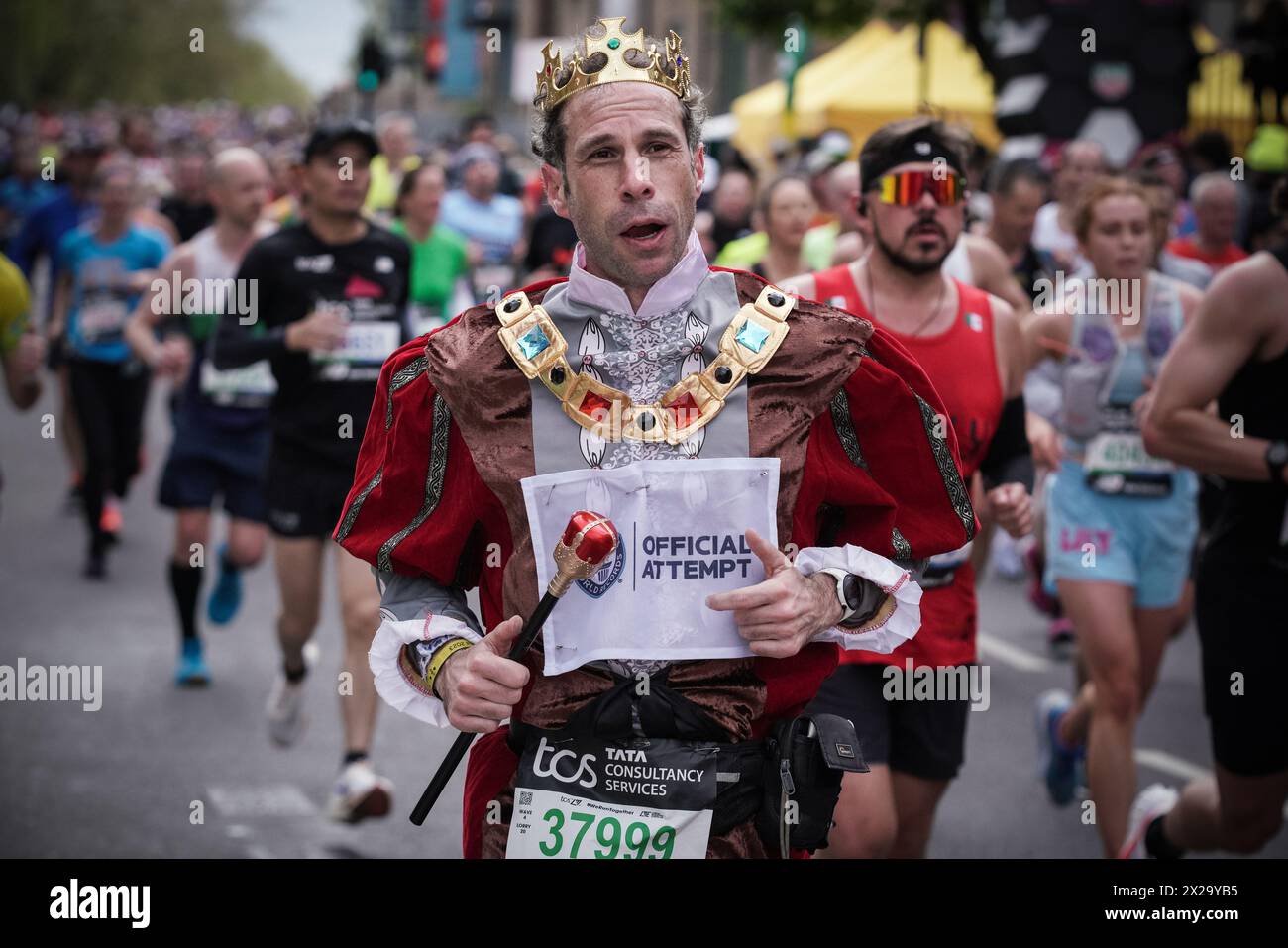 London, UK. 21st April, 2024. Runner dressed as King Charles. London ...