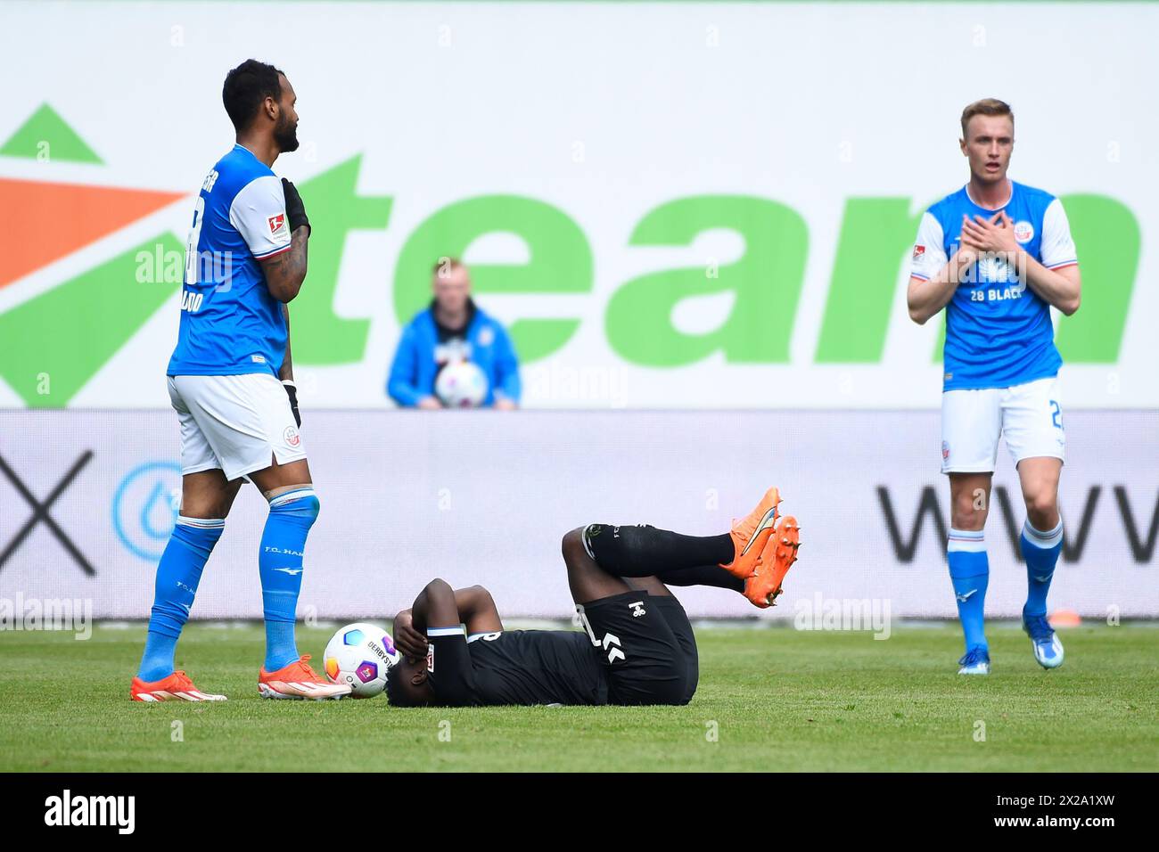 Rostock, Germany. 21st Apr, 2024. Soccer: Bundesliga 2, Hansa Rostock ...