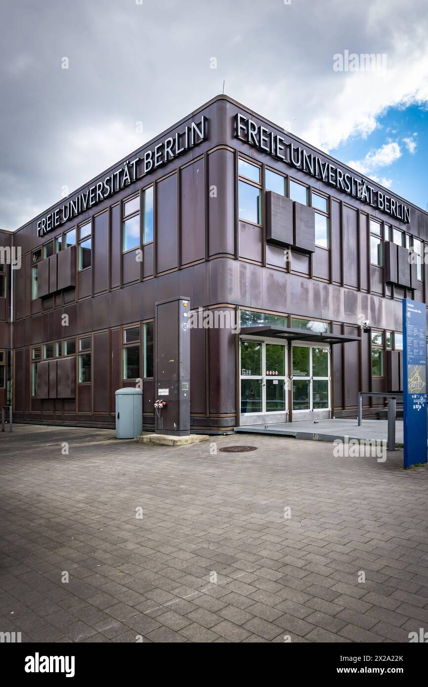 Berlin Zehlendorf Freie Universität Berlin FUB, Rostlaube - 21.04.2024 ...