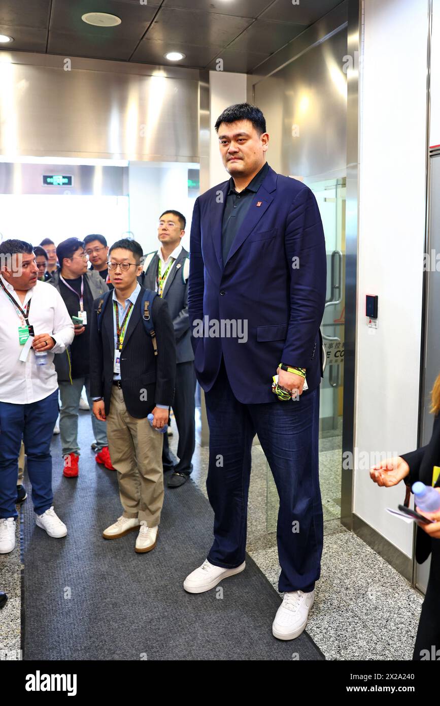 Yao ming portrait hi-res stock photography and images - Alamy