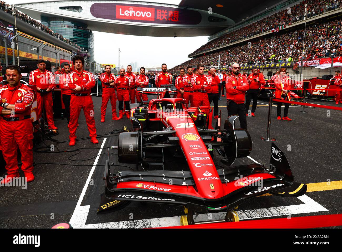 Scuderia Ferrari mechanic, mecanicien, mechanics during the Formula 1 ...