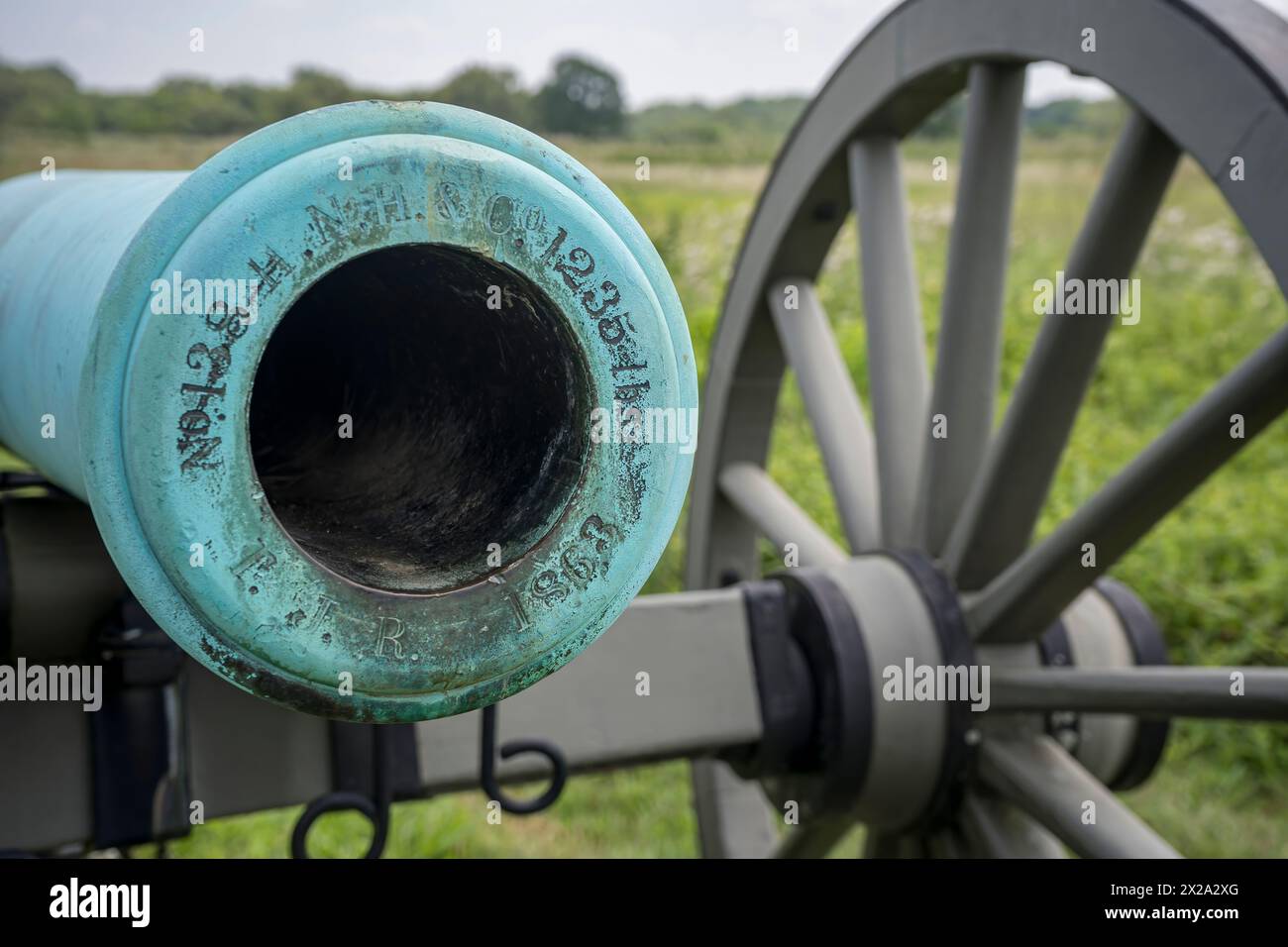 Looking down the barrel of an ancient cannon at Gettysburg National ...
