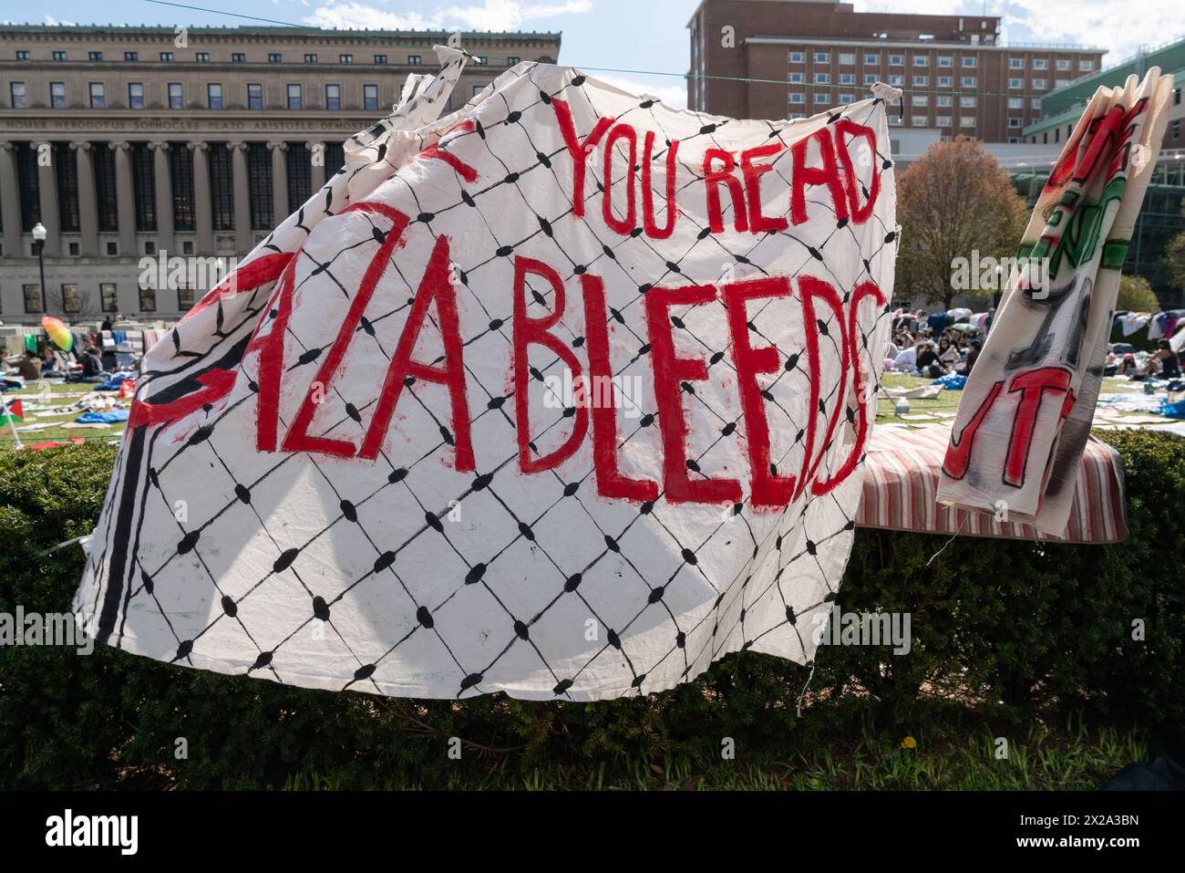 Palestinian supporters and students continue to protest outside of the ...