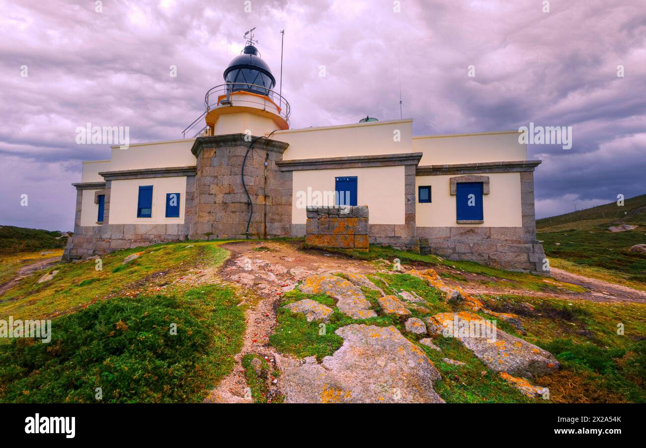 Cloudy sky lighthouse la hi-res stock photography and images - Alamy