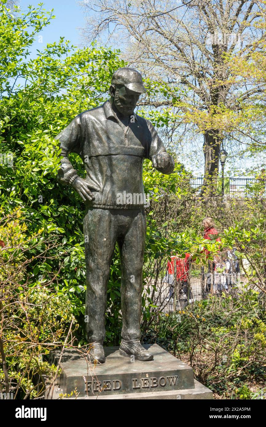 A statue of Fred Lebow, the founder of the New York Marathon, is ...