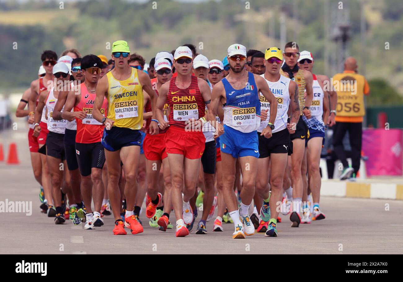 (240421) -- ANTALYA, April 21, 2024 (Xinhua) -- Athletes compete during ...
