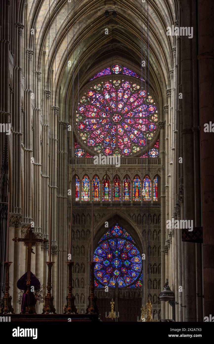 Rose window reims cathedral france hi-res stock photography and images ...