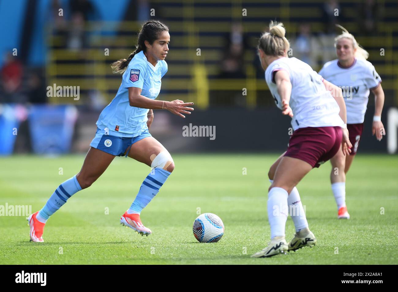 Manchester, UK. 21st Apr, 2024. Mary Fowler of Manchester City runs ...