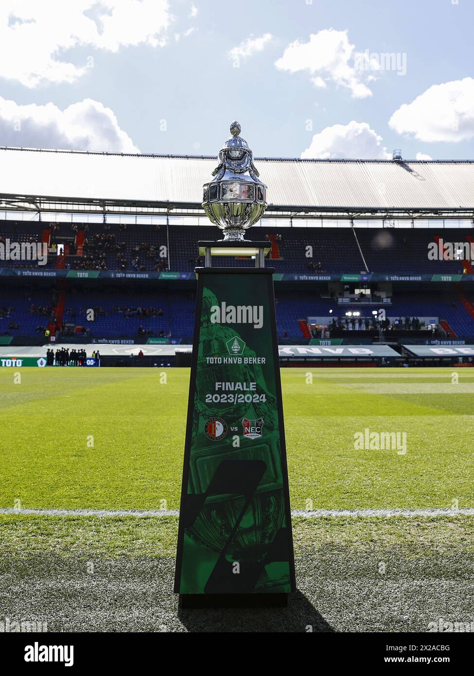 ROTTERDAM - The TOTO KNVB Cup during the TOTO KNVB Cup final match ...