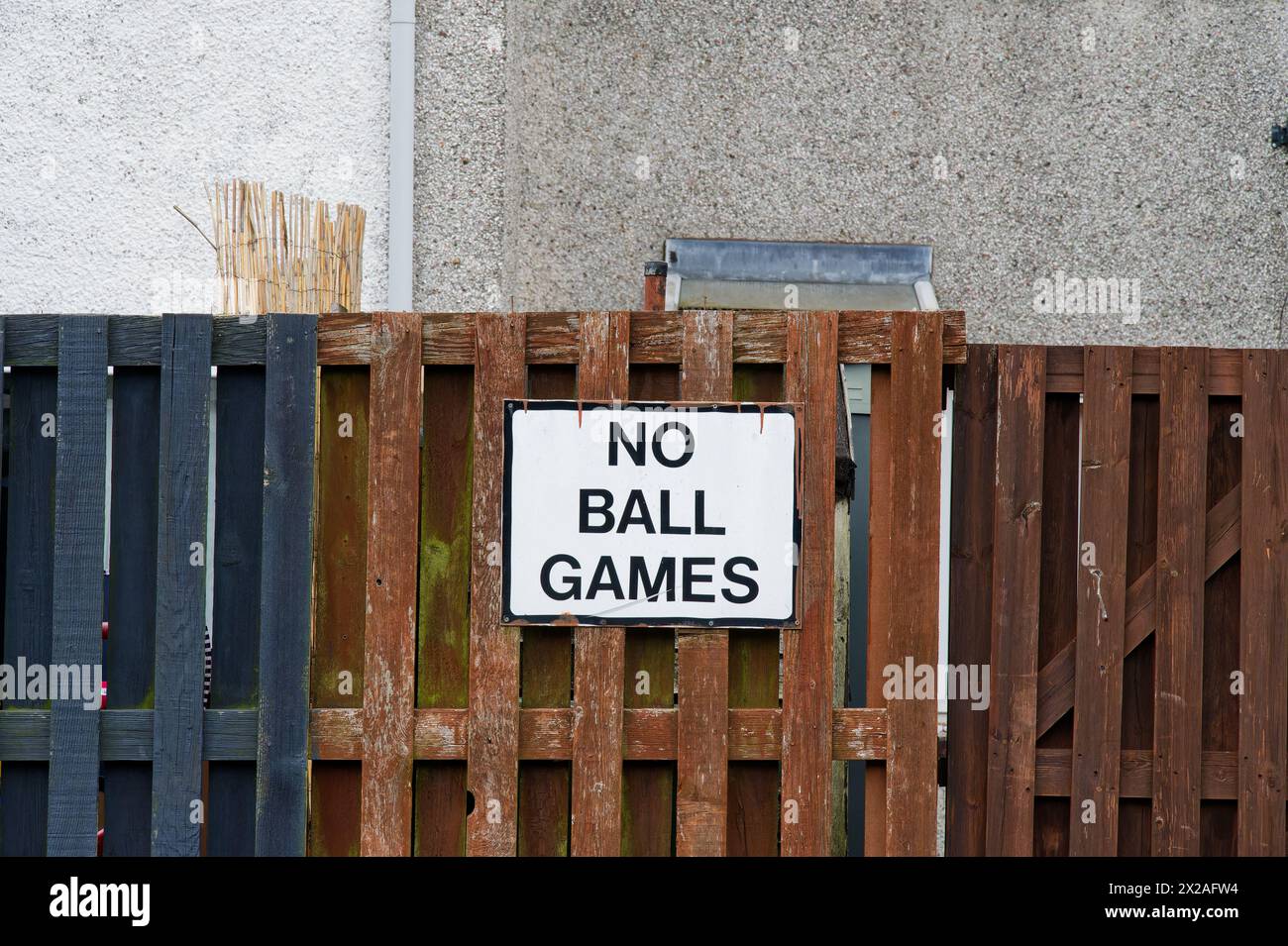 No ball games sign at housing estate Stock Photo - Alamy