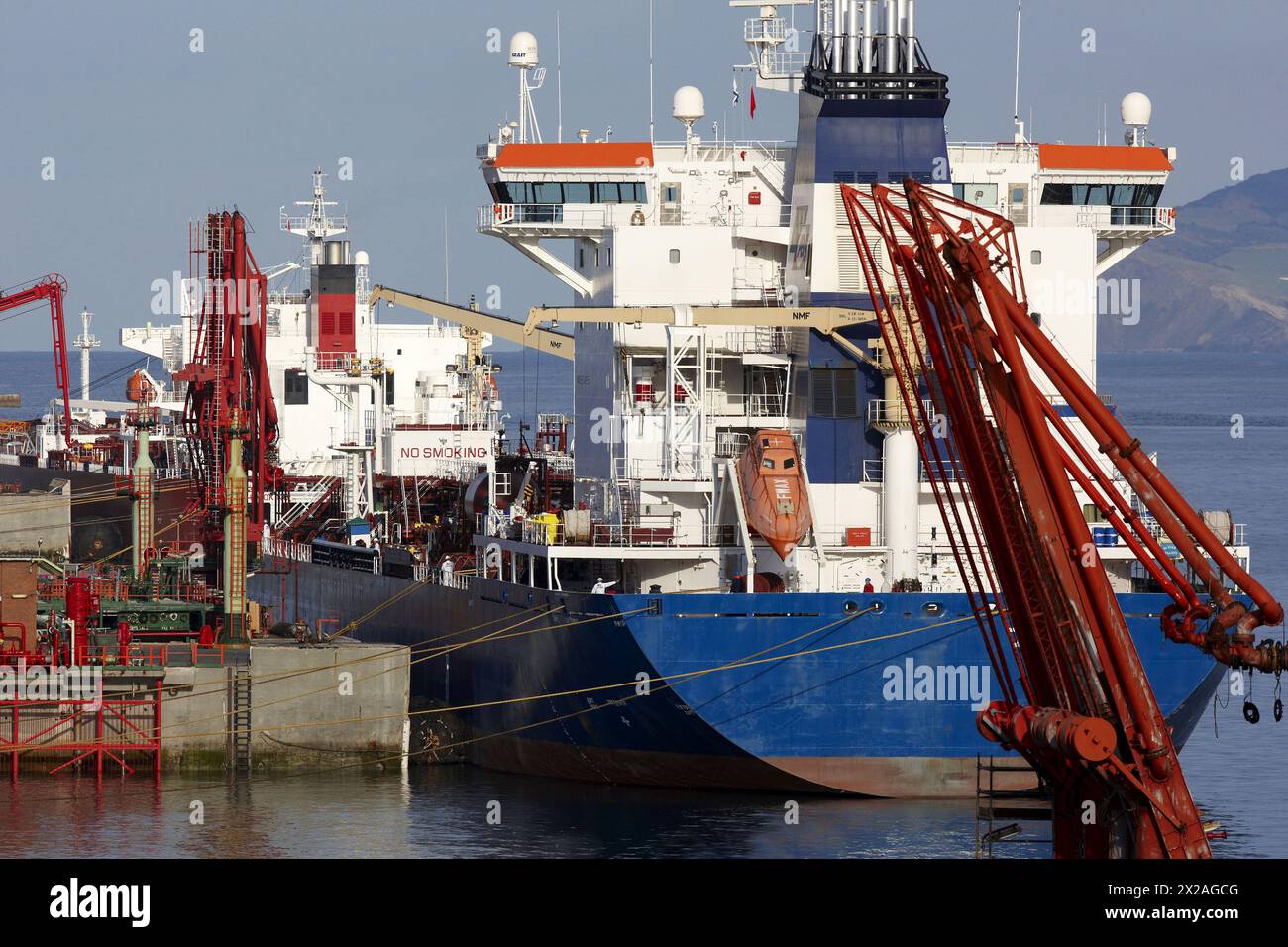 Oil tankers and spain hi-res stock photography and images - Alamy