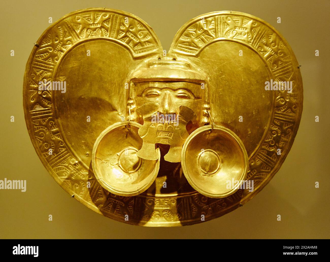 Golden pectoral, pre-Hispanic gold work, Museo del Oro, Gold Museum ...