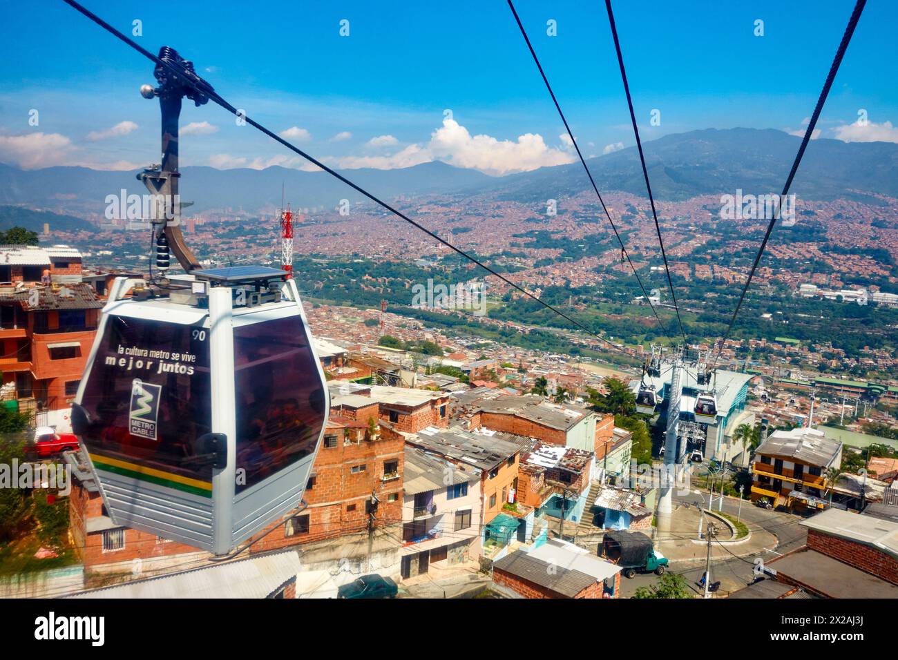 Metrocable nuevo occidente san javier hi-res stock photography and ...