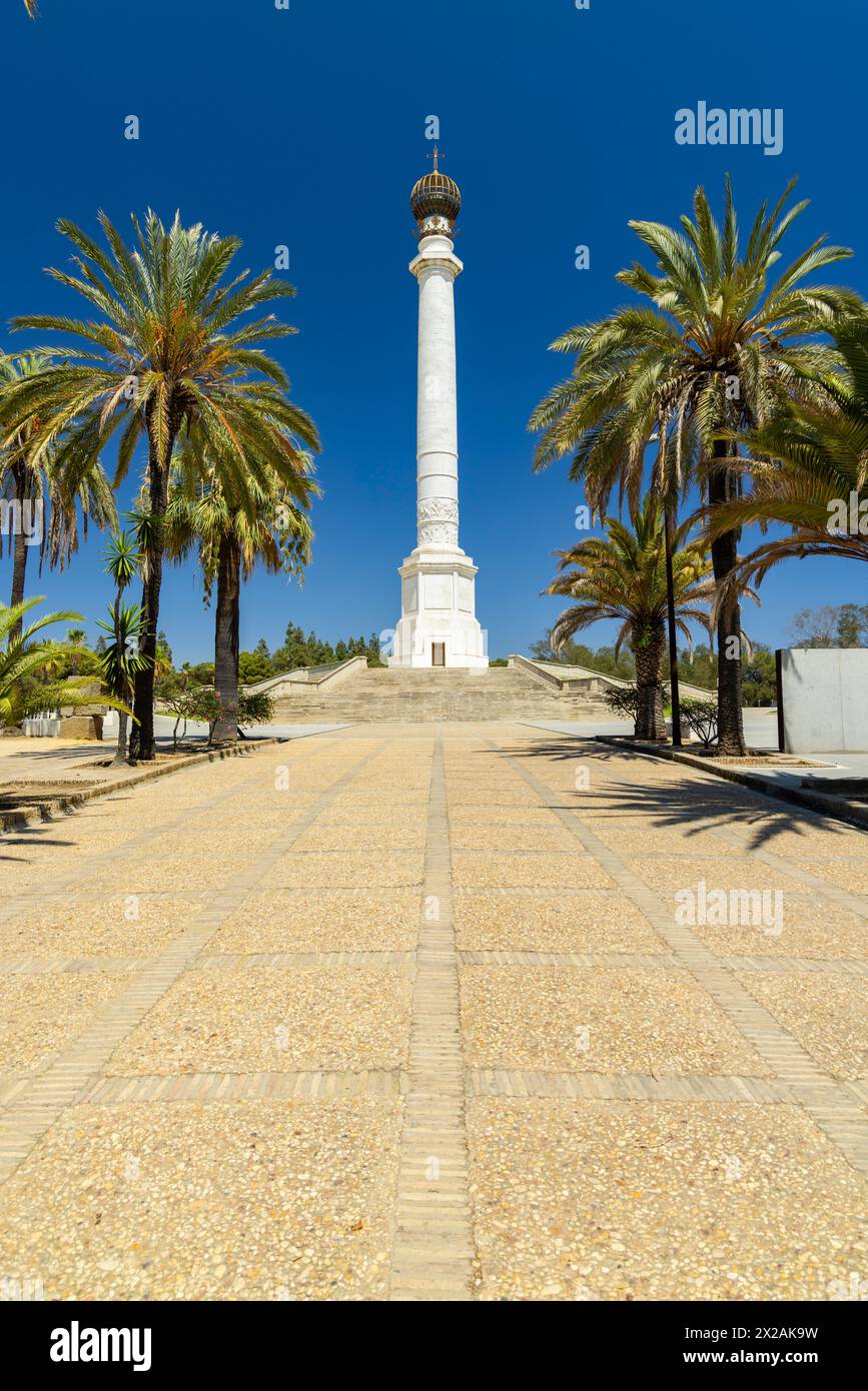Monumento de los descubridores hi-res stock photography and images - Alamy