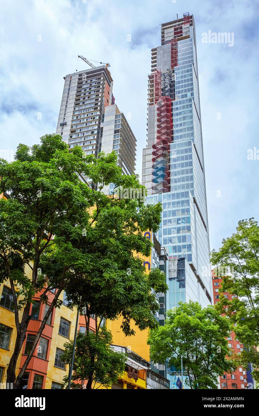 Construction of the tallest building in the city, Downtown area, Bogota ...
