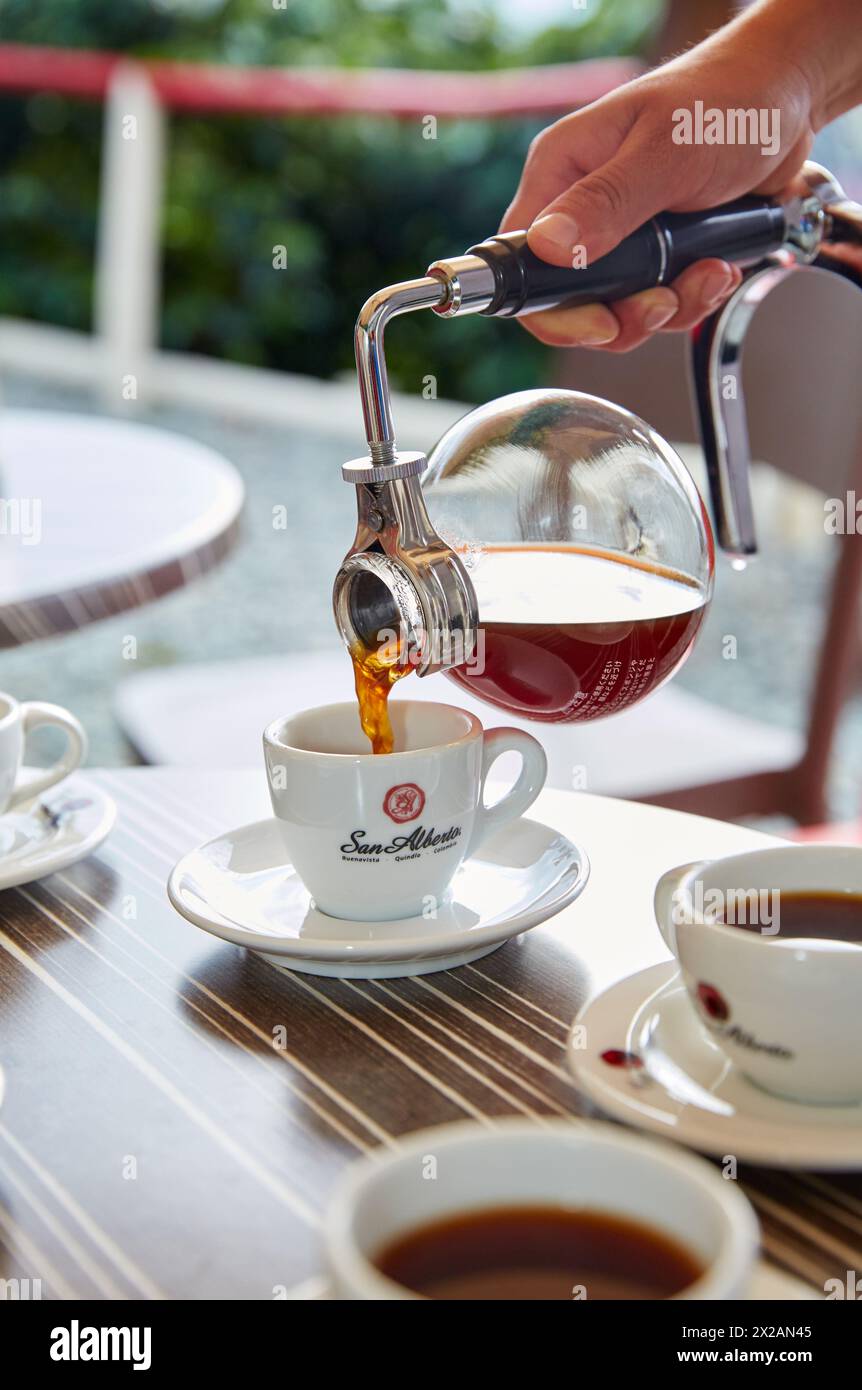Coffee made with "vacuum siphon", Hacienda San Alberto, Cafetal, Coffee ...