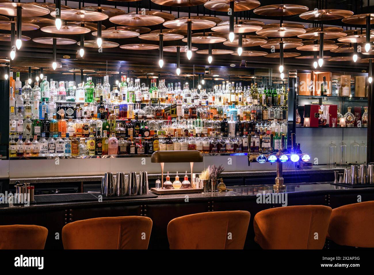 Waldorf Astoria Edinburgh Caledinan Hotel Caly Bar Stock Photo - Alamy