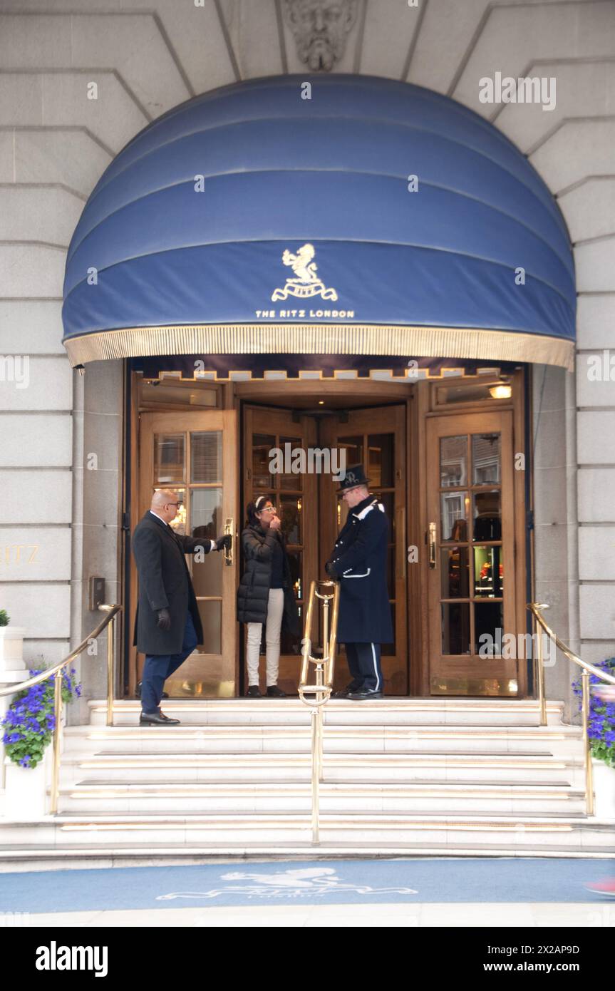 The Ritz London is a 5-star luxury hotel at 150 Piccadilly in London ...